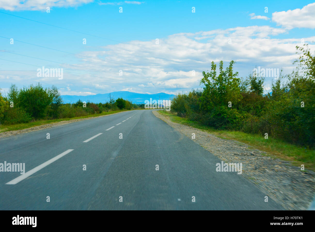 Mountai road landscape hi-res stock photography and images - Alamy