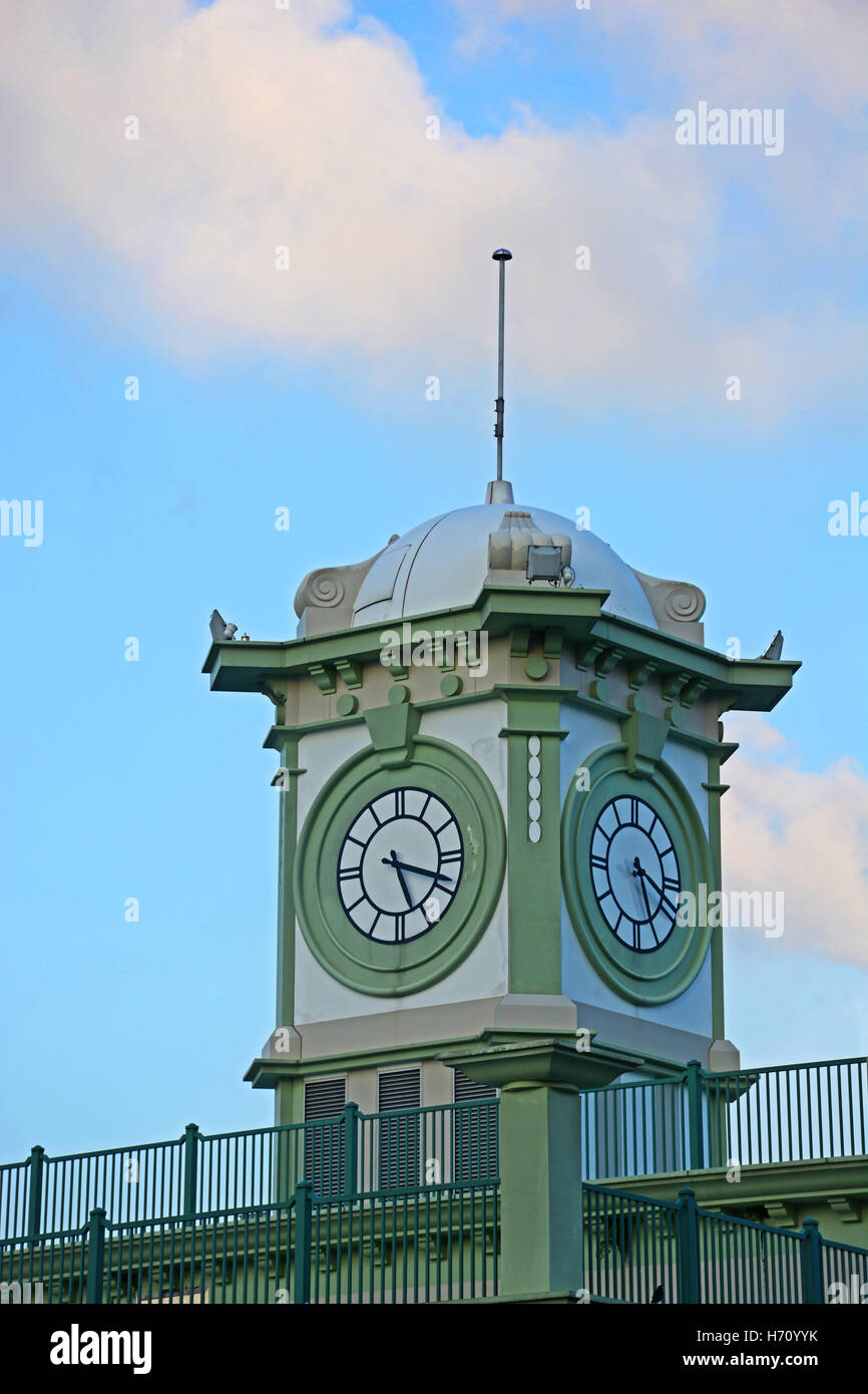 Old star ferry pier hong kong hi-res stock photography and images - Alamy