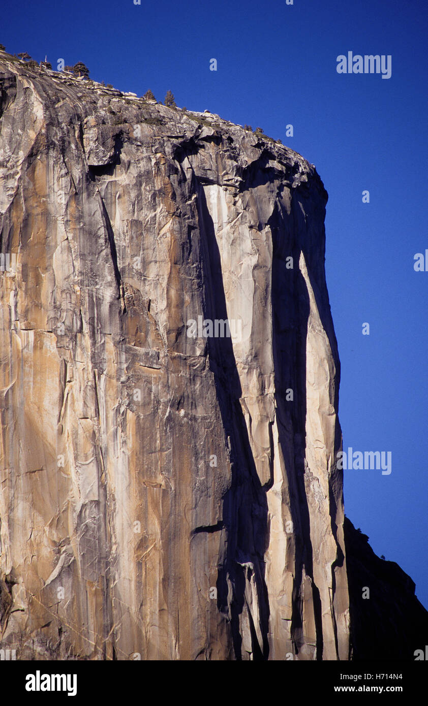 Yosemite california rock granite hi-res stock photography and images ...