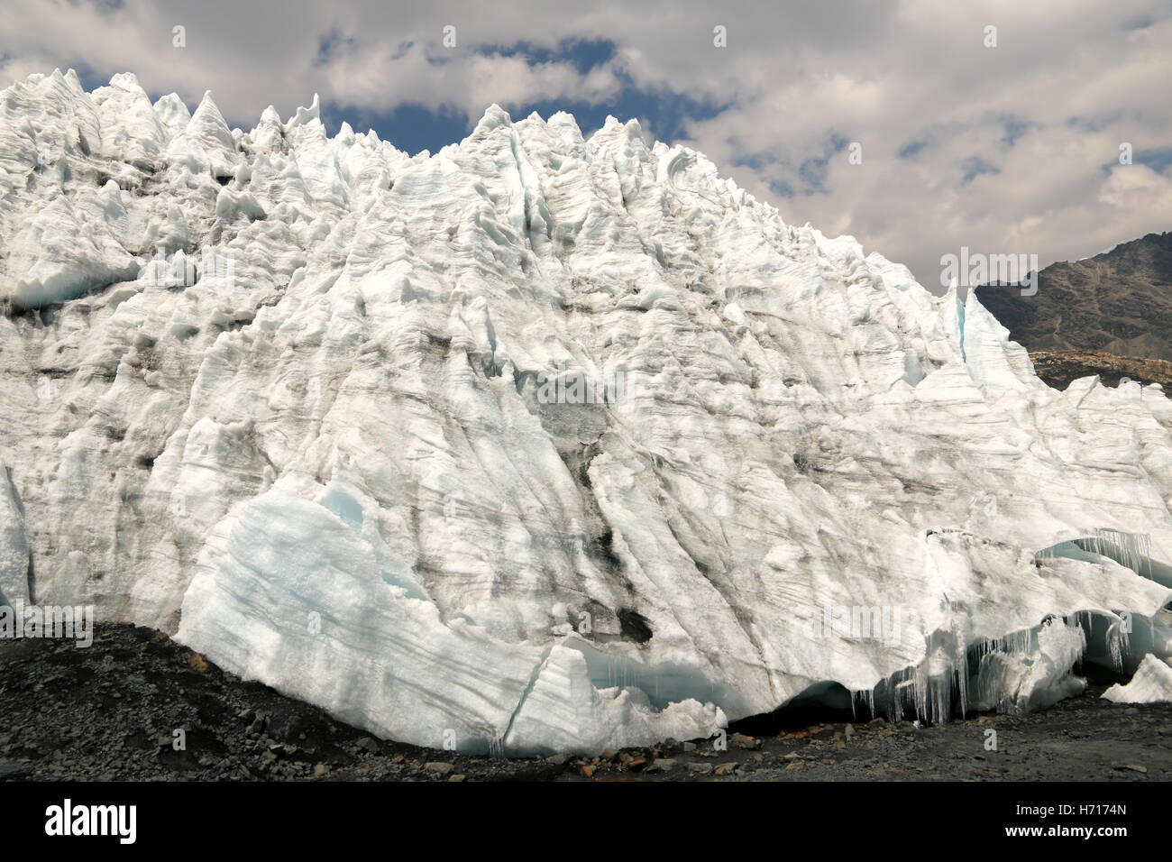 Cirque glacier hi-res stock photography and images - Alamy
