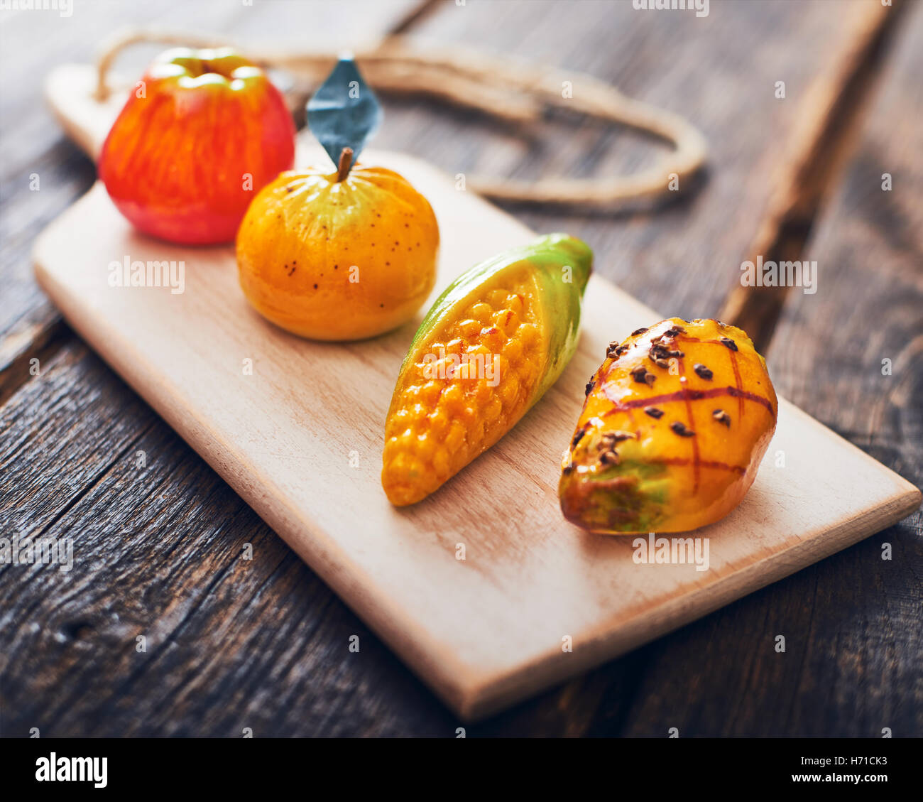 Typical sicilian pastries - marzipan fruits - frutta di martorana Stock ...