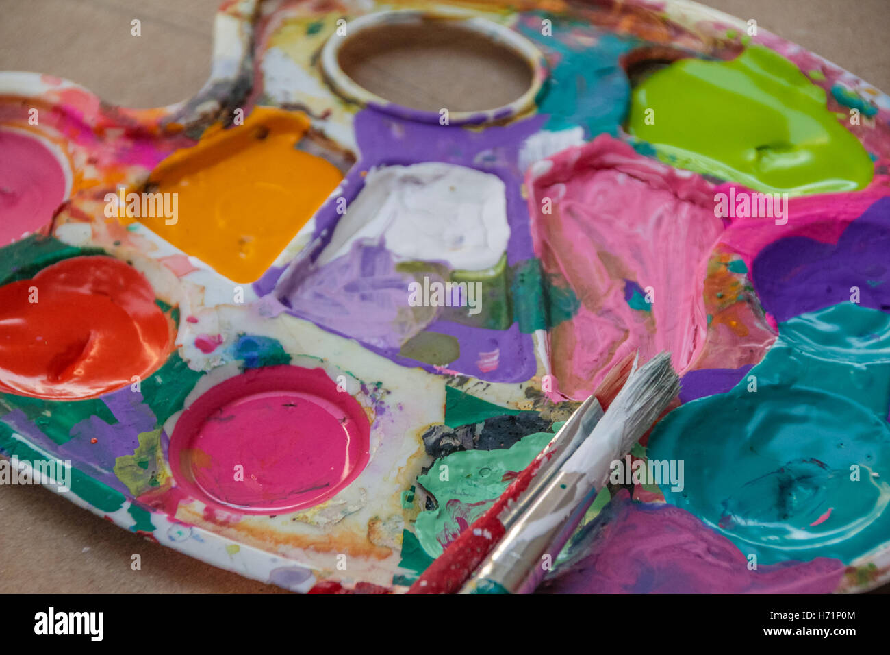 Art with paint hi-res stock photography and images - Alamy