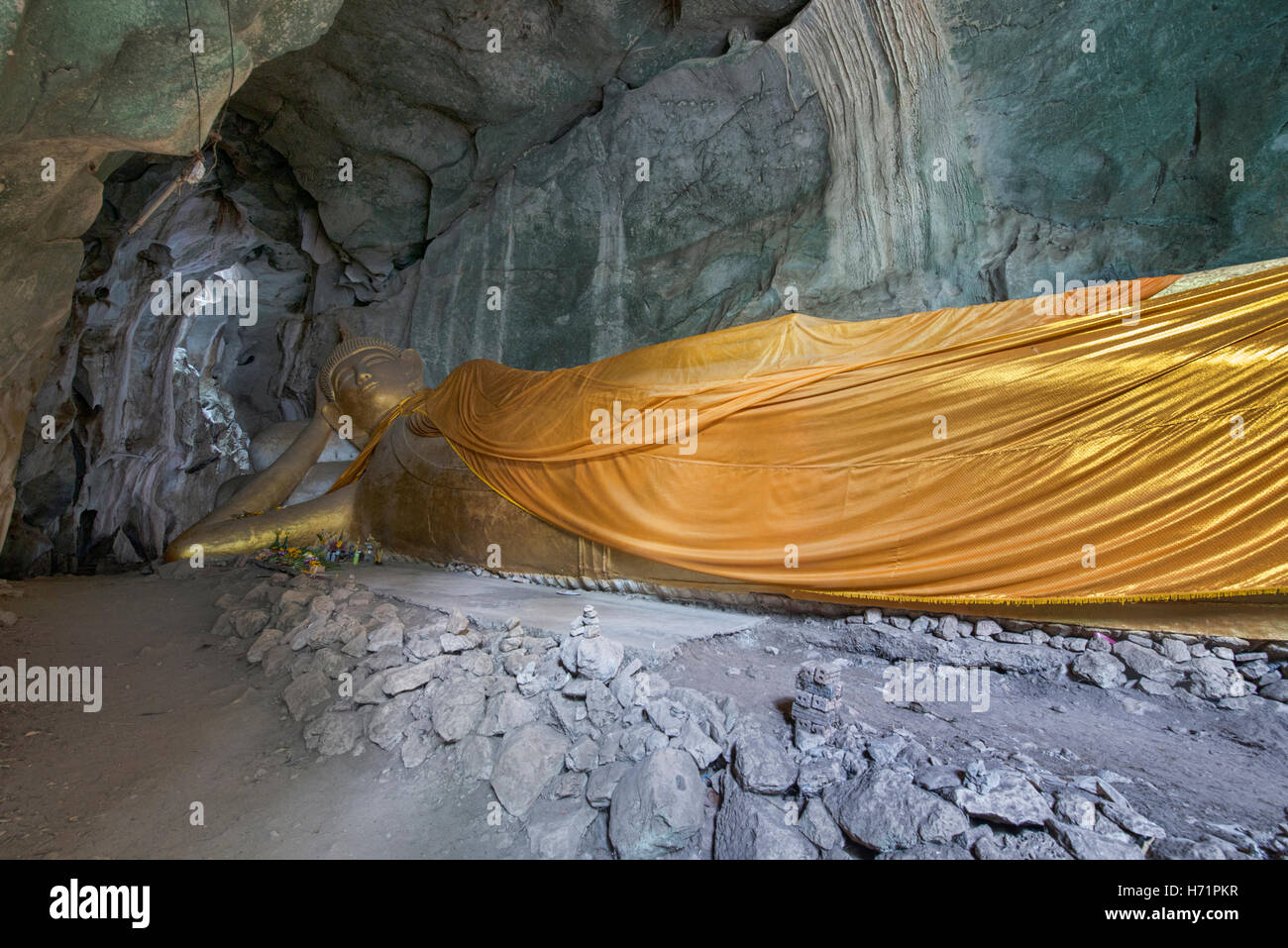 Kra dai hi-res stock photography and images - Alamy