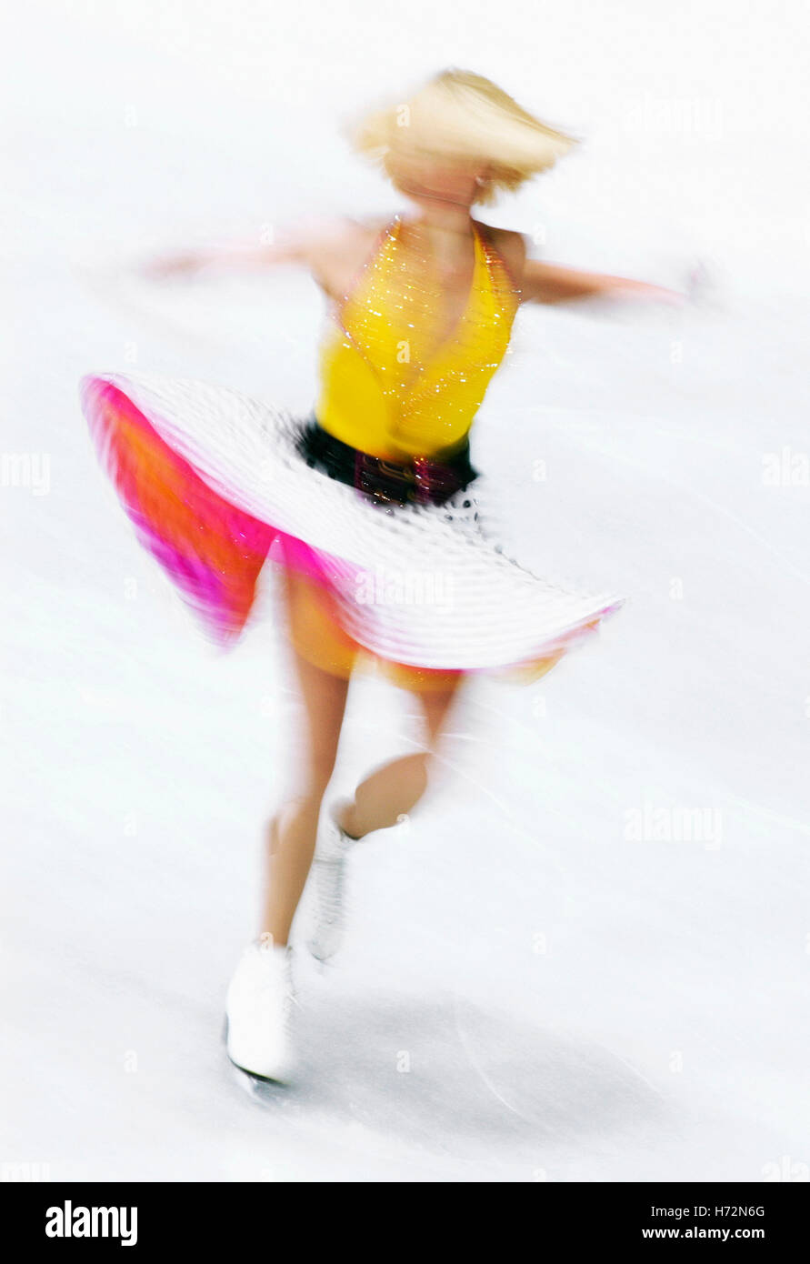 Sports skating figure hi-res stock photography and images - Alamy