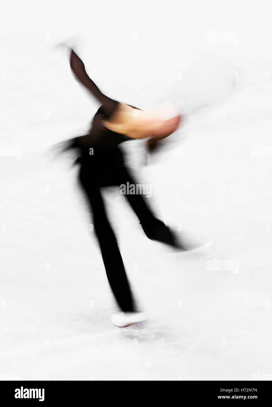 Ice skaters dance move hi-res stock photography and images - Alamy