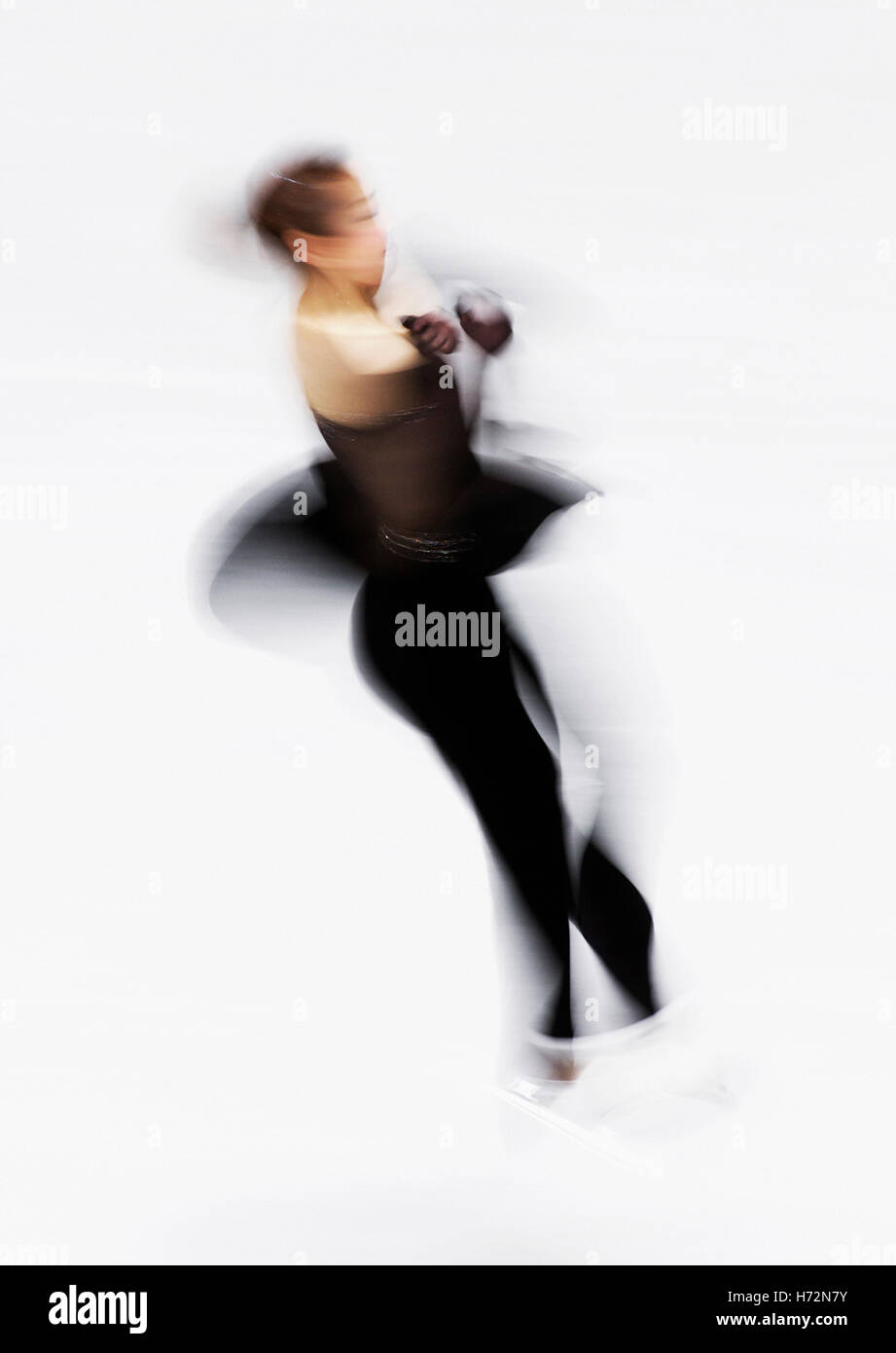 Women single skating hi-res stock photography and images - Alamy