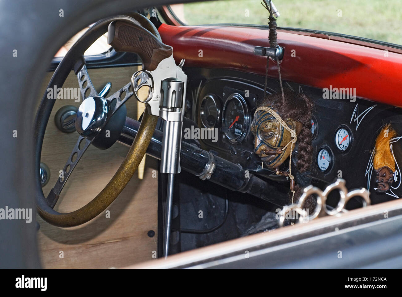Extraordinarily decorated interior of a tuned car, Hot Rods, Kustoms ...