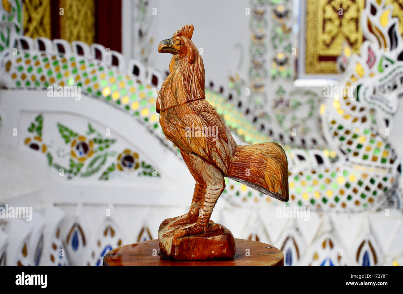Wood rooster zodiac 60 photos - Astrologytoyou.com