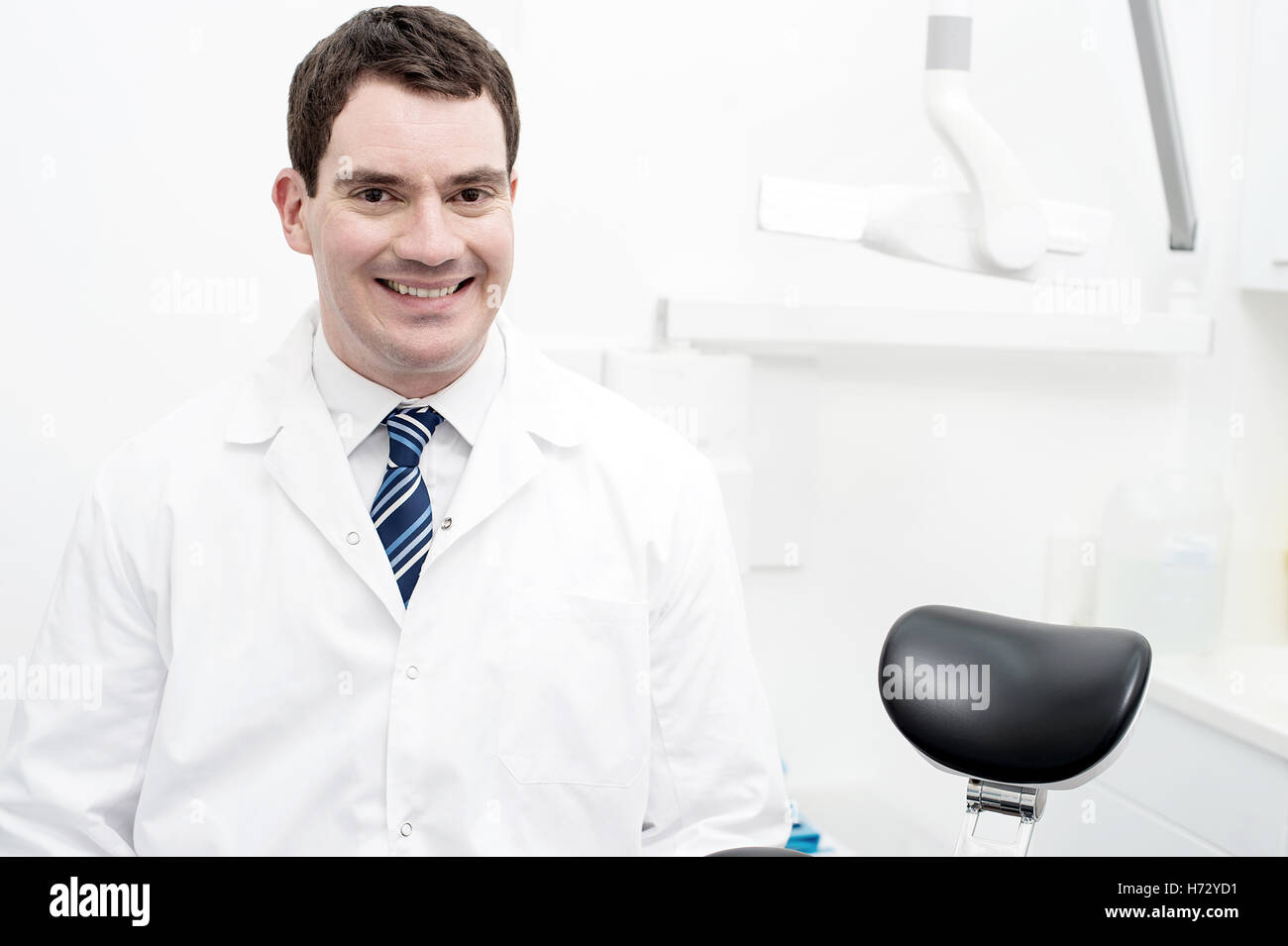 Surgeon laughing hi-res stock photography and images - Alamy