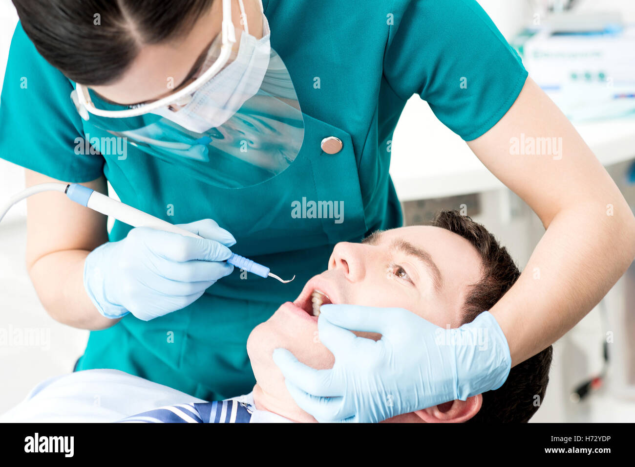 doctor physician medic medical practicioner woman health medicinally ...