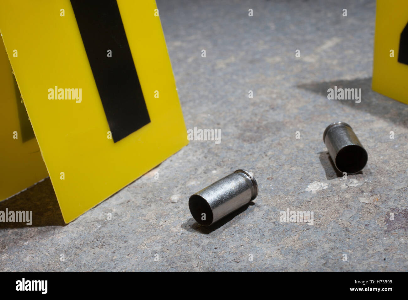 Crime scene evidence markers hi-res stock photography and images - Alamy