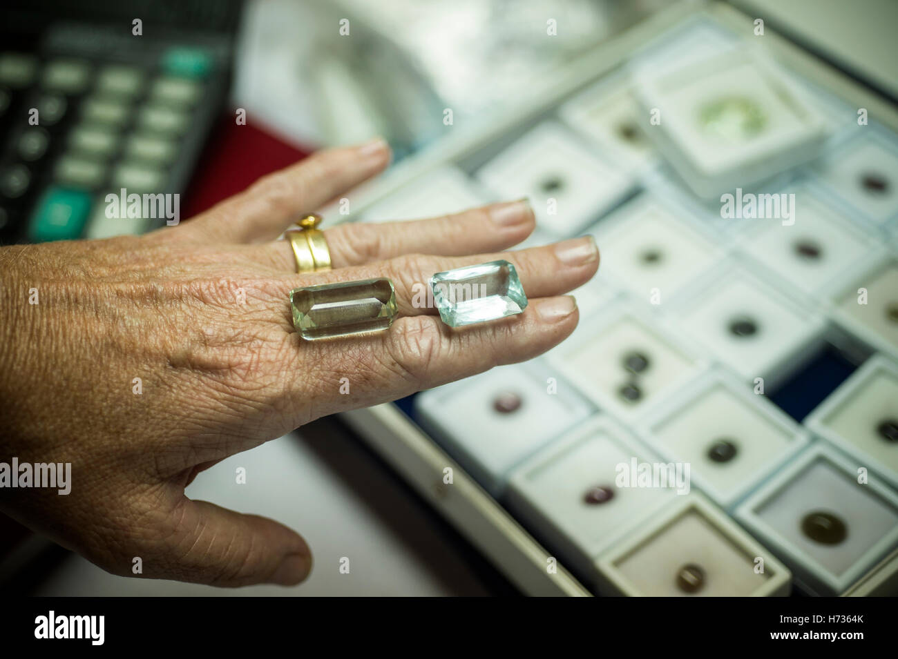 Ratnapura Gem market Stock Photo - Alamy