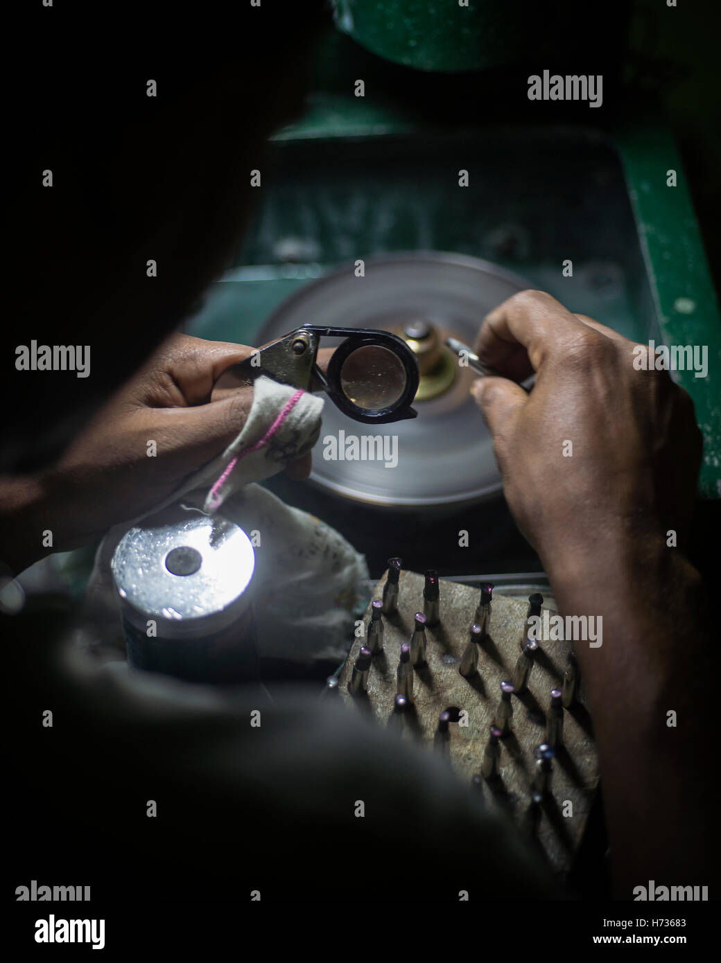 Sri Lankan Gem cutting Stock Photo - Alamy