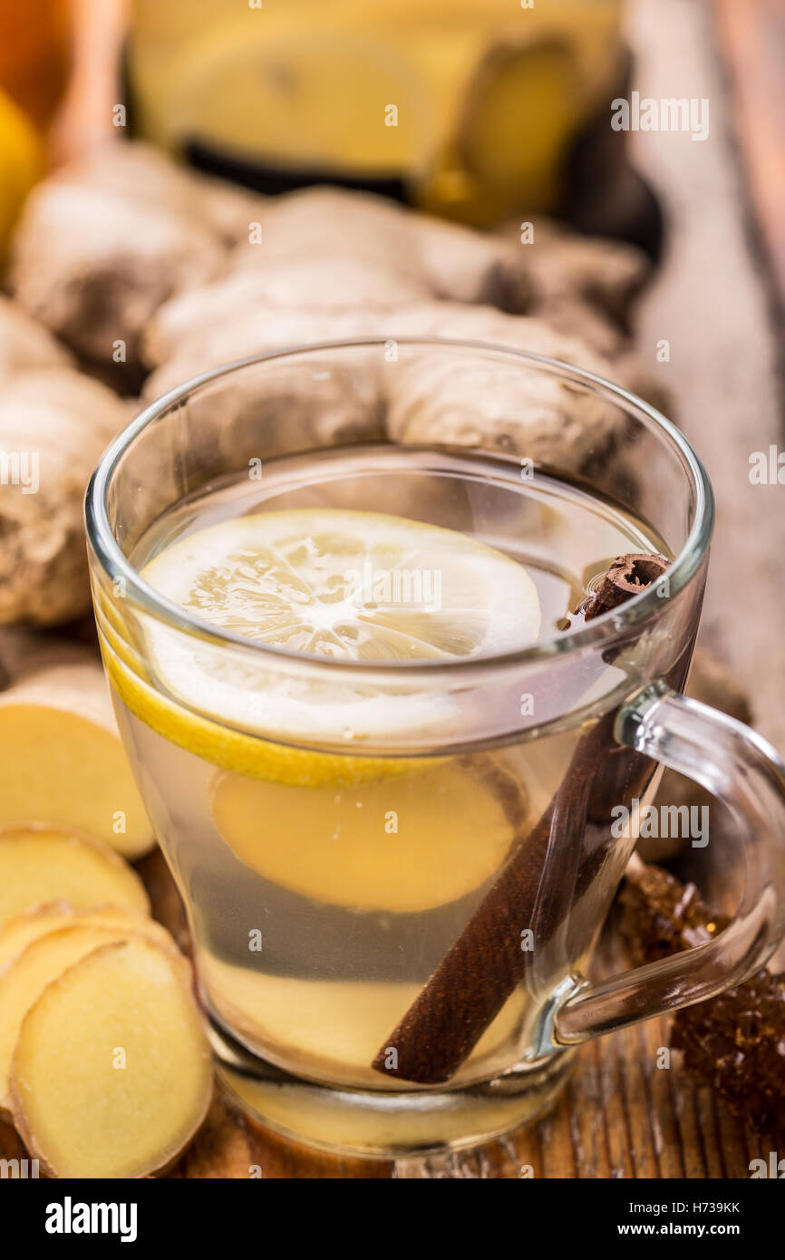 Beverages and beverages make tea hi-res stock photography and images ...