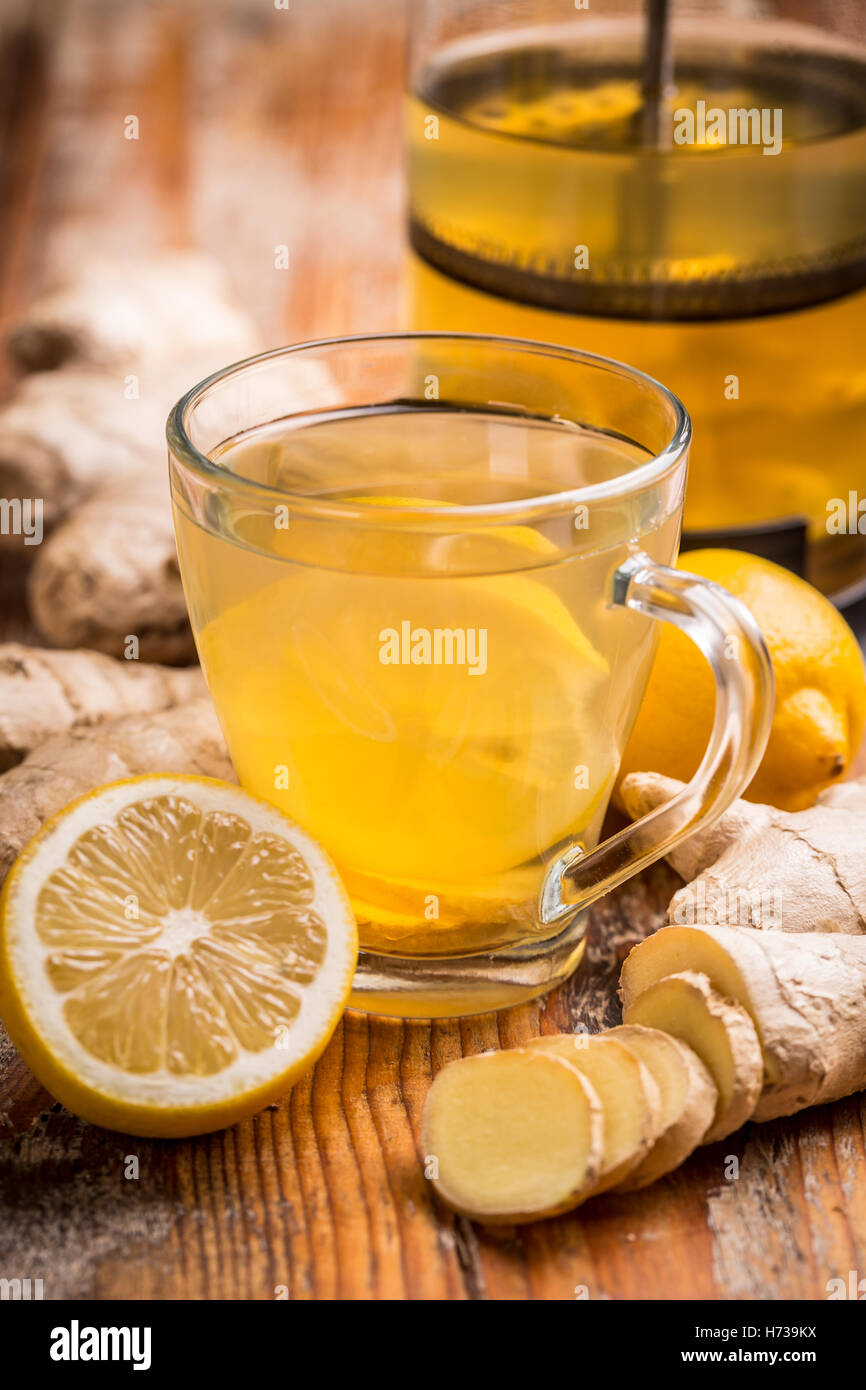 Beverages and beverages make tea hi-res stock photography and images ...