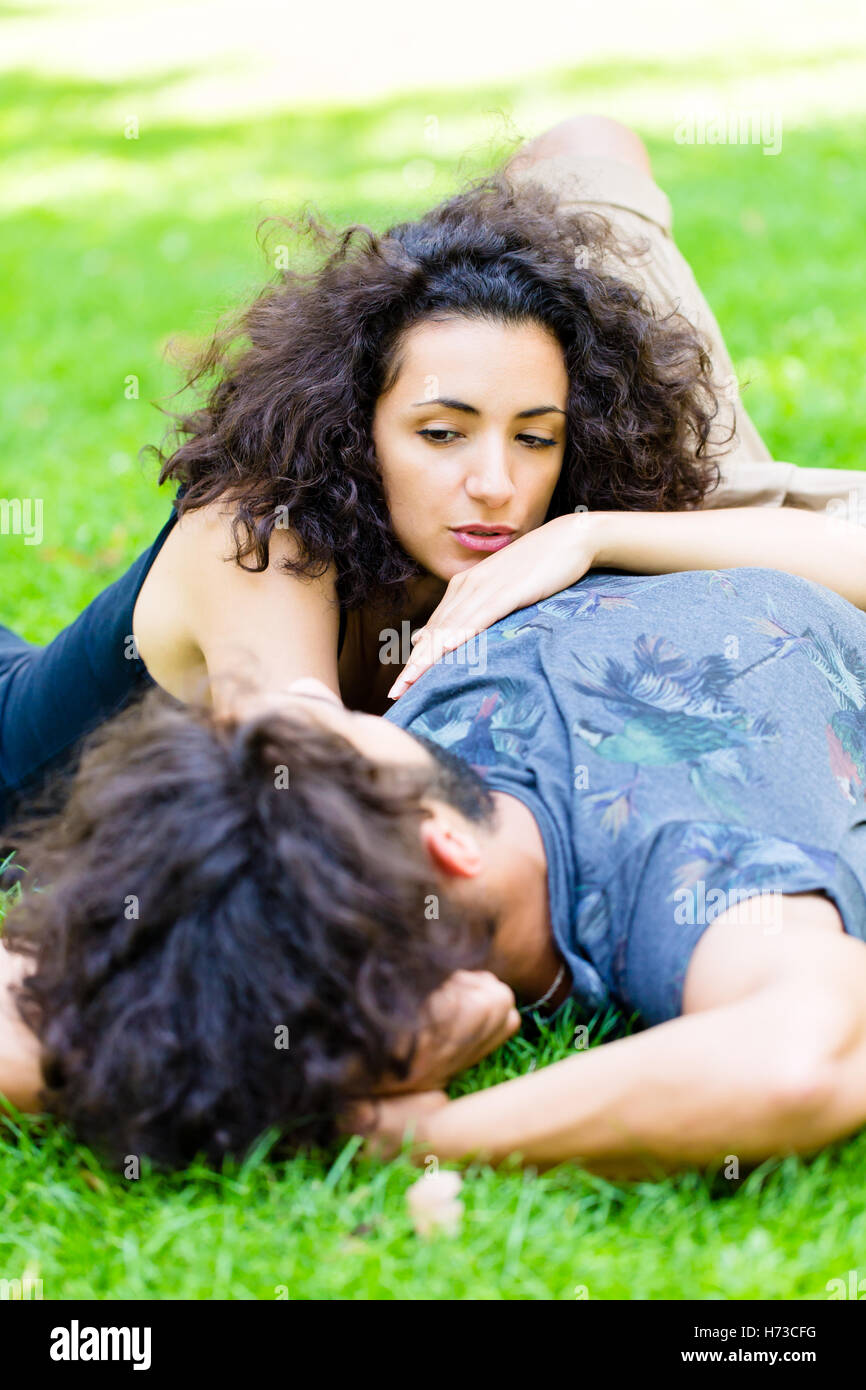 woman talk speaking speaks spoken speak talking chat nattering humans ...