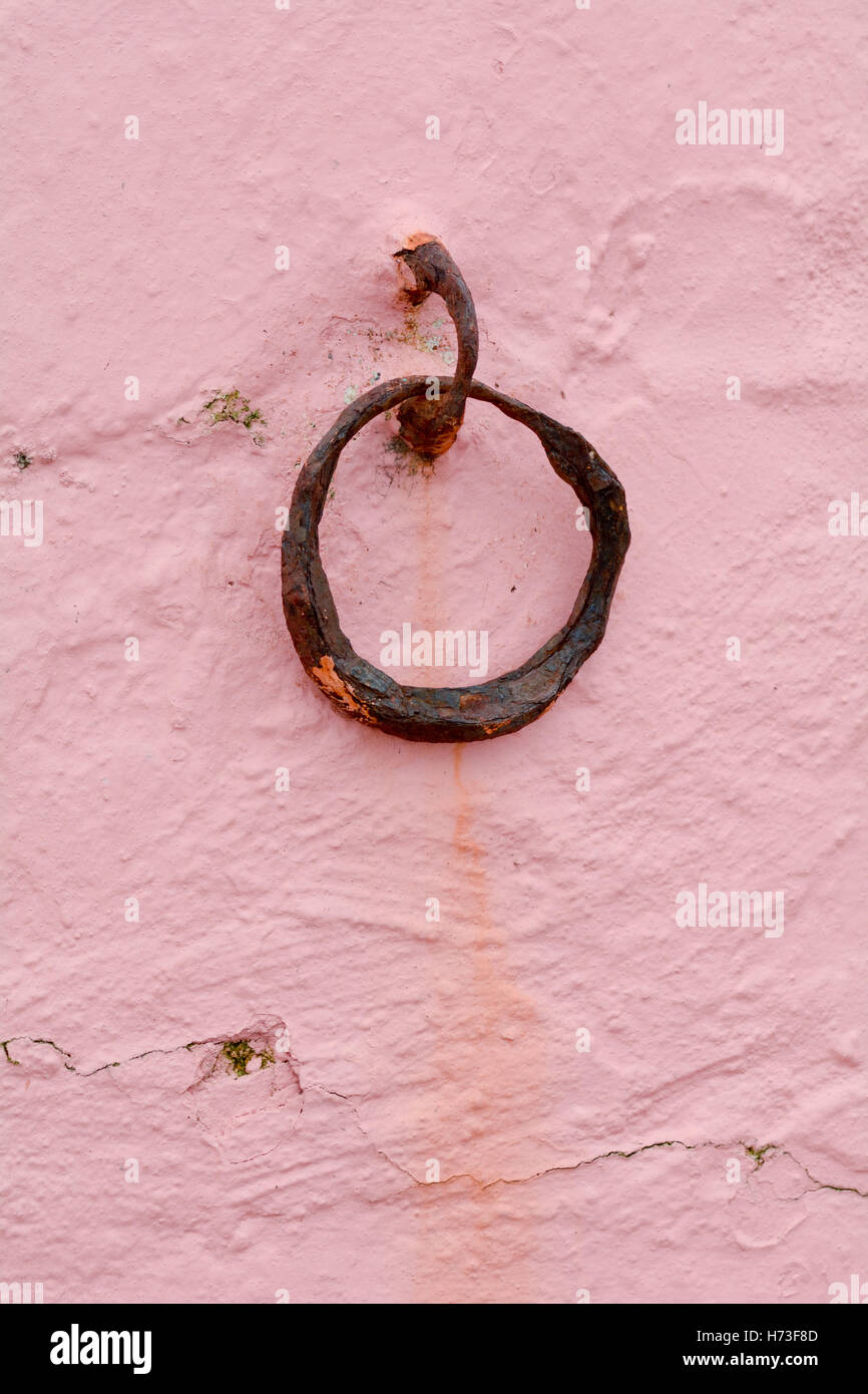 Rusted metal mooring ring on sea wall Stock Photo - Alamy