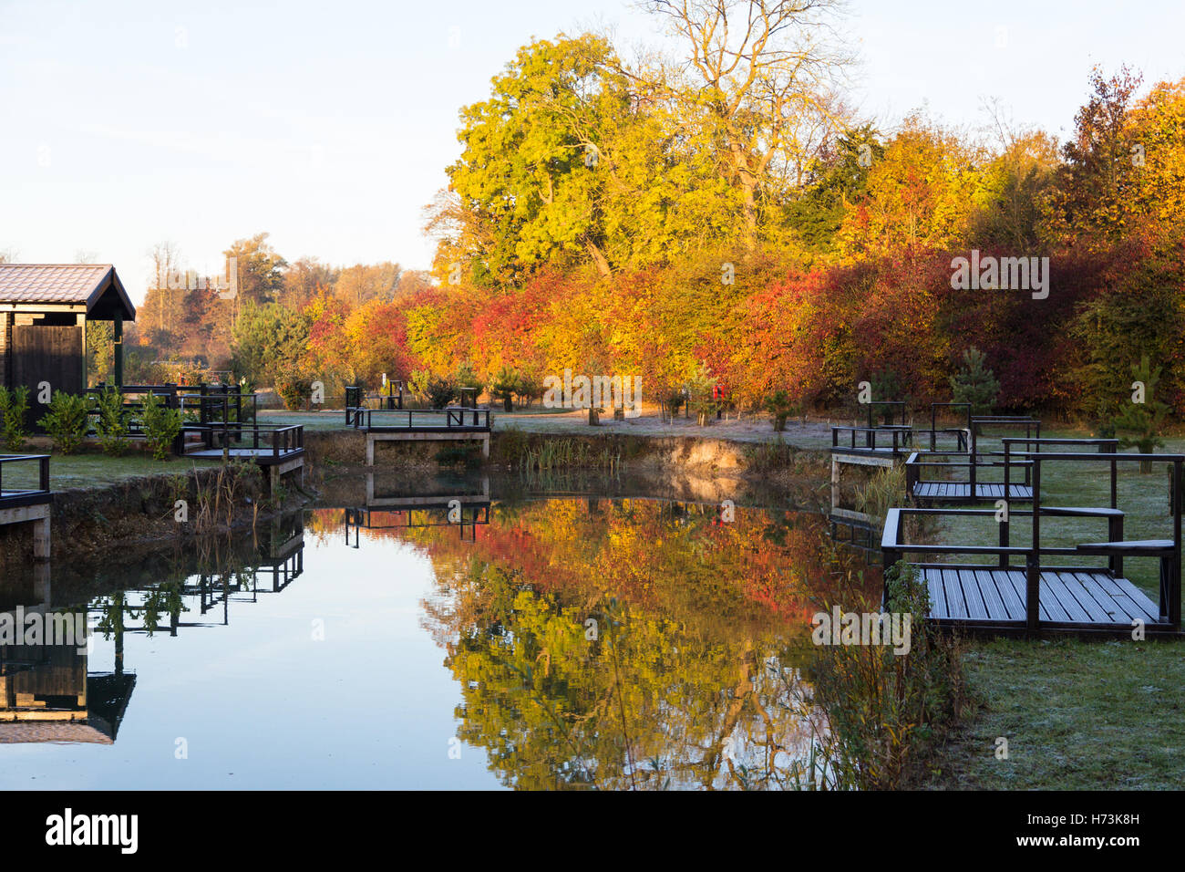 Henlow bridge lakes hi-res stock photography and images - Alamy