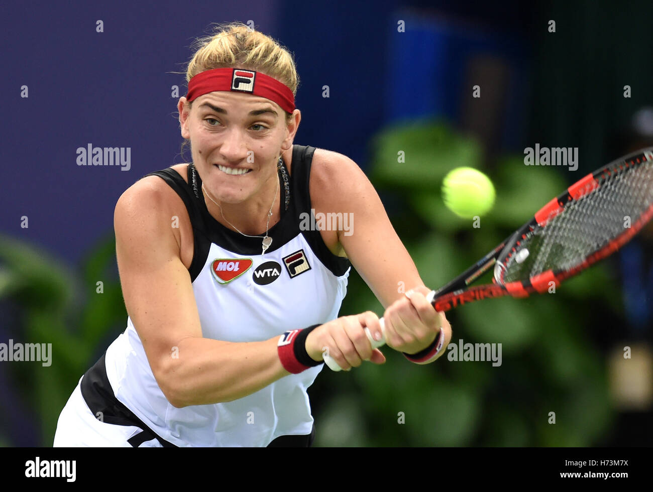 Zhuhai, China's Guangdong Province. 2nd Nov, 2016. Hungary's Timea ...