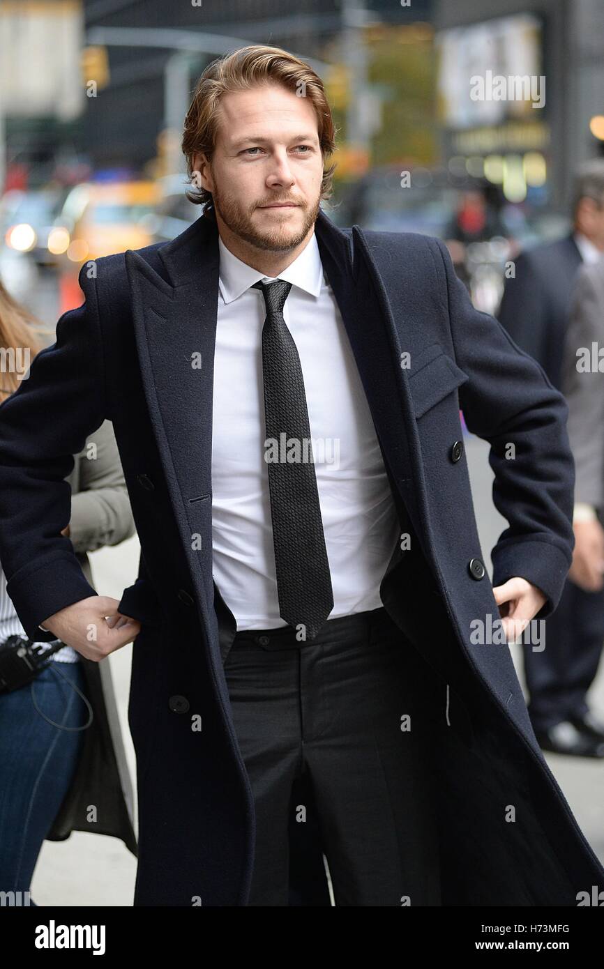 New York, NY, USA. 1st Nov, 2016. Luke Bracey at arrivals for The Late ...