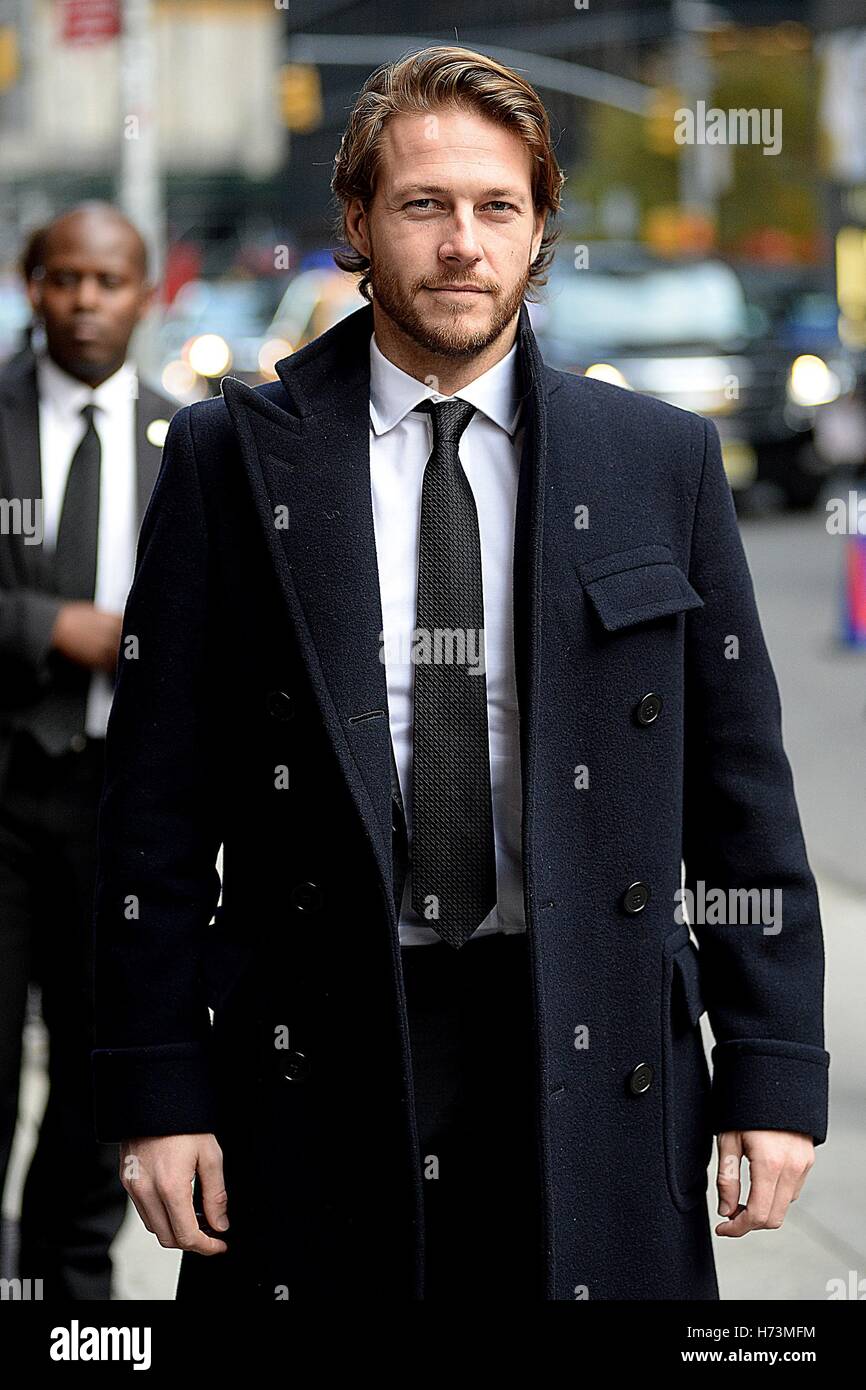 New York, NY, USA. 1st Nov, 2016. Luke Bracey at arrivals for The Late ...