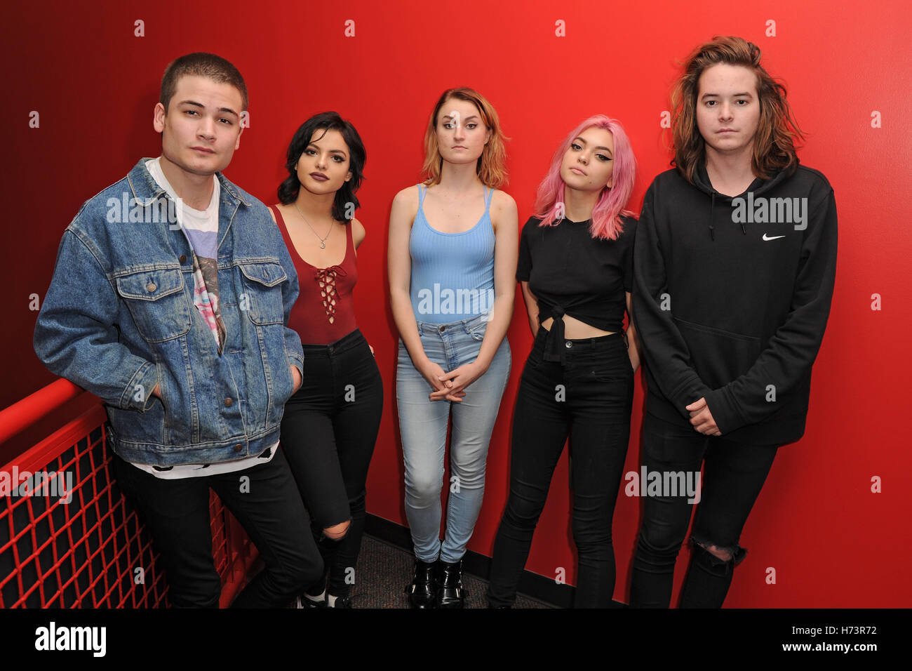Fort Lauderdale, FL, USA. 01st Nov, 2016. Hey Violet pose for a ...