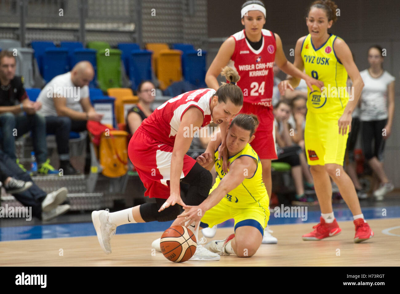 Prague, Czech Republic. 02nd Nov, 2016. From left: Sandra Ygueravide of ...