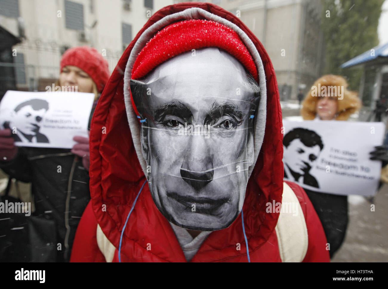 Kiev, Ukraine. 2nd Nov, 2016. An activists in mask depicting Russian ...