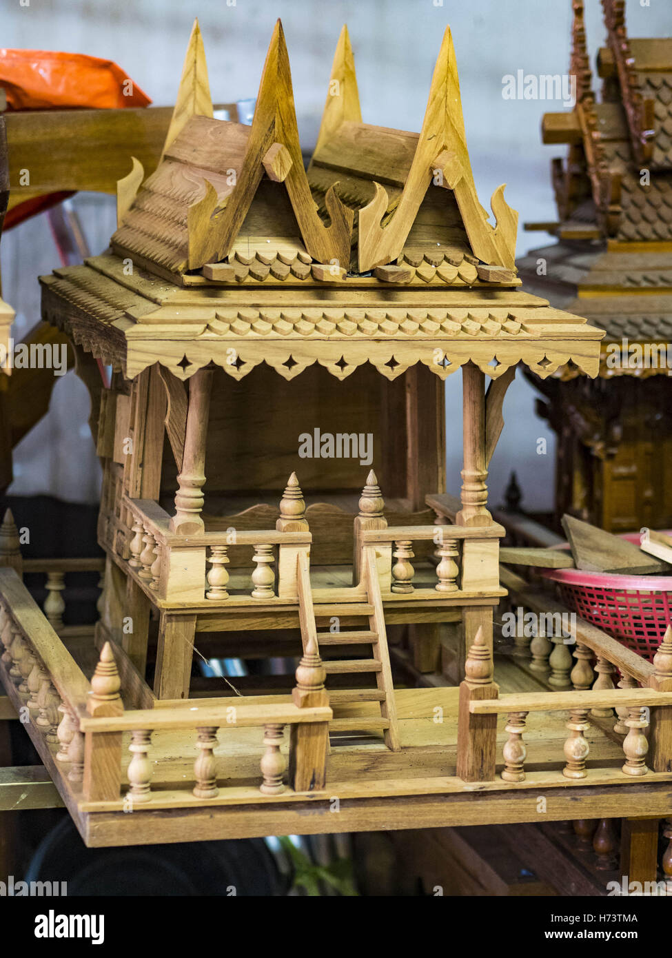 Bangkok, Bangkok, Thailand. 2nd Nov, 2016. A nearly completed spirit ...