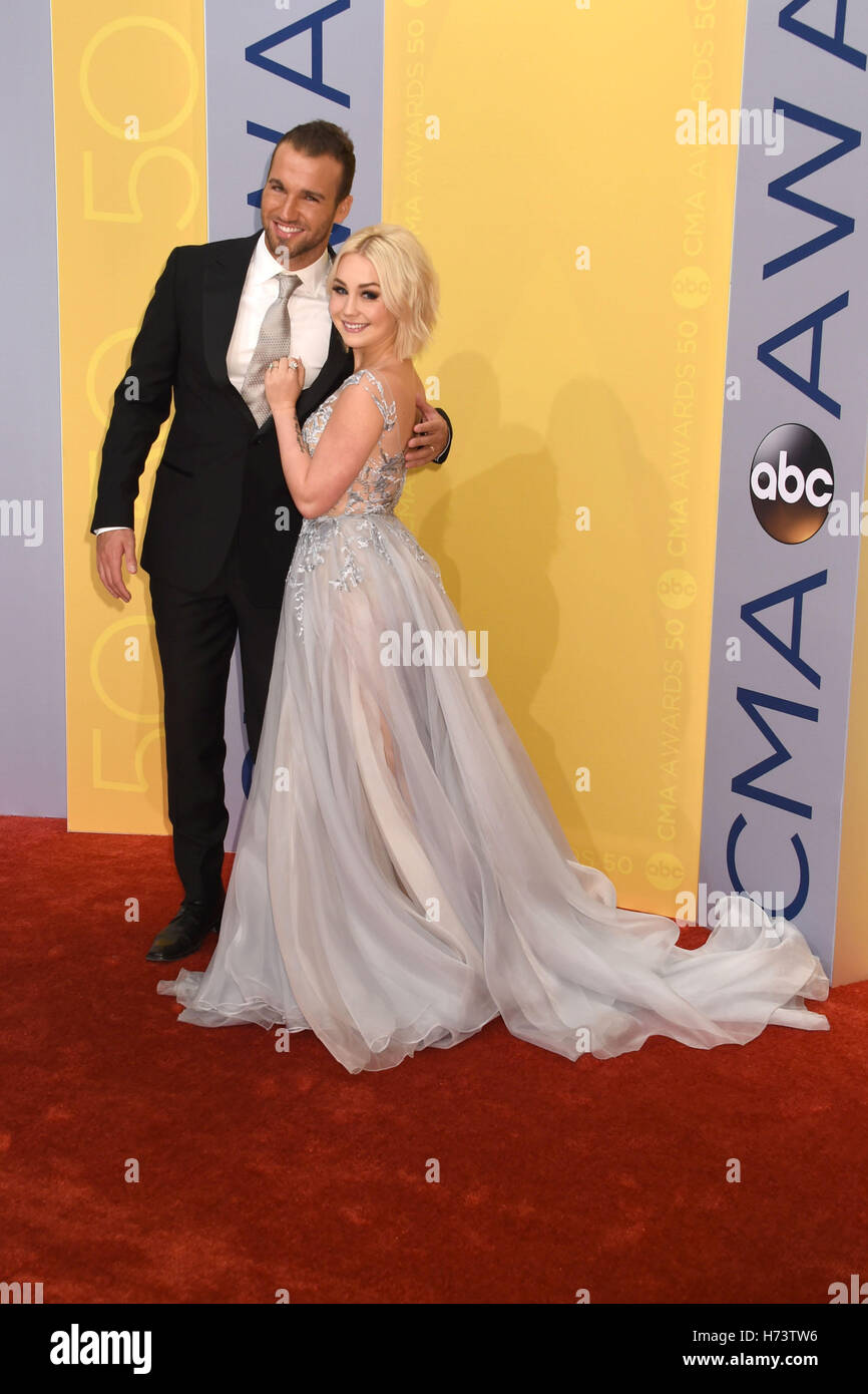 Raelynn davis hi-res stock photography and images - Alamy