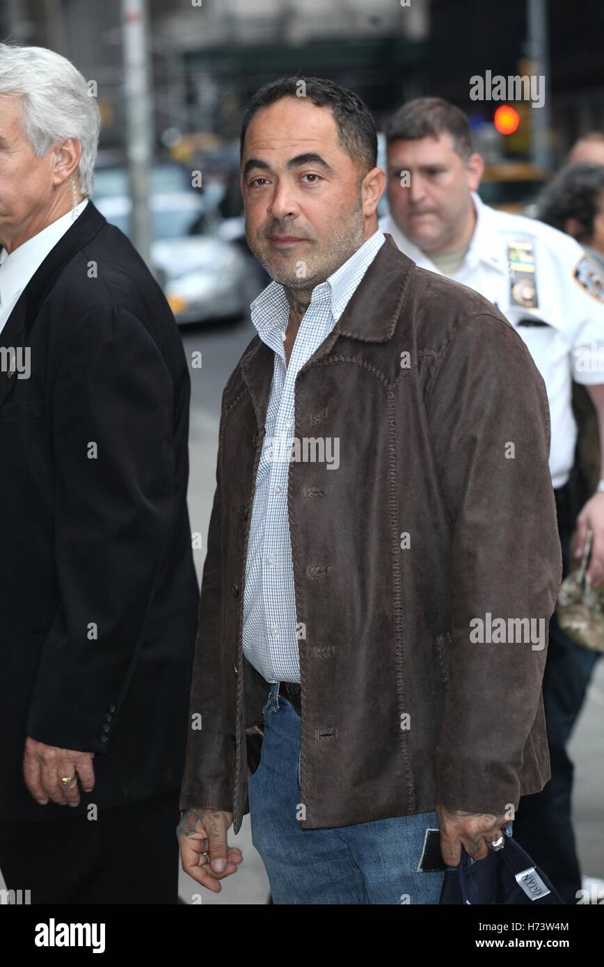 New York, NY, USA. 2nd Nov, 2016. Aaron Lewis visits The Late Show With ...