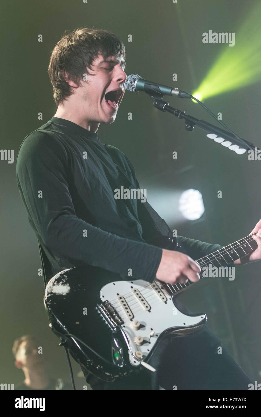 Jake bugg live photos hi-res stock photography and images - Alamy