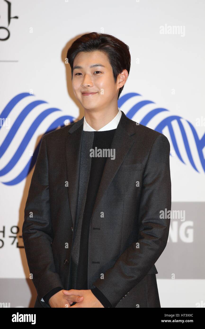 Jung yoo jin hi-res stock photography and images - Alamy