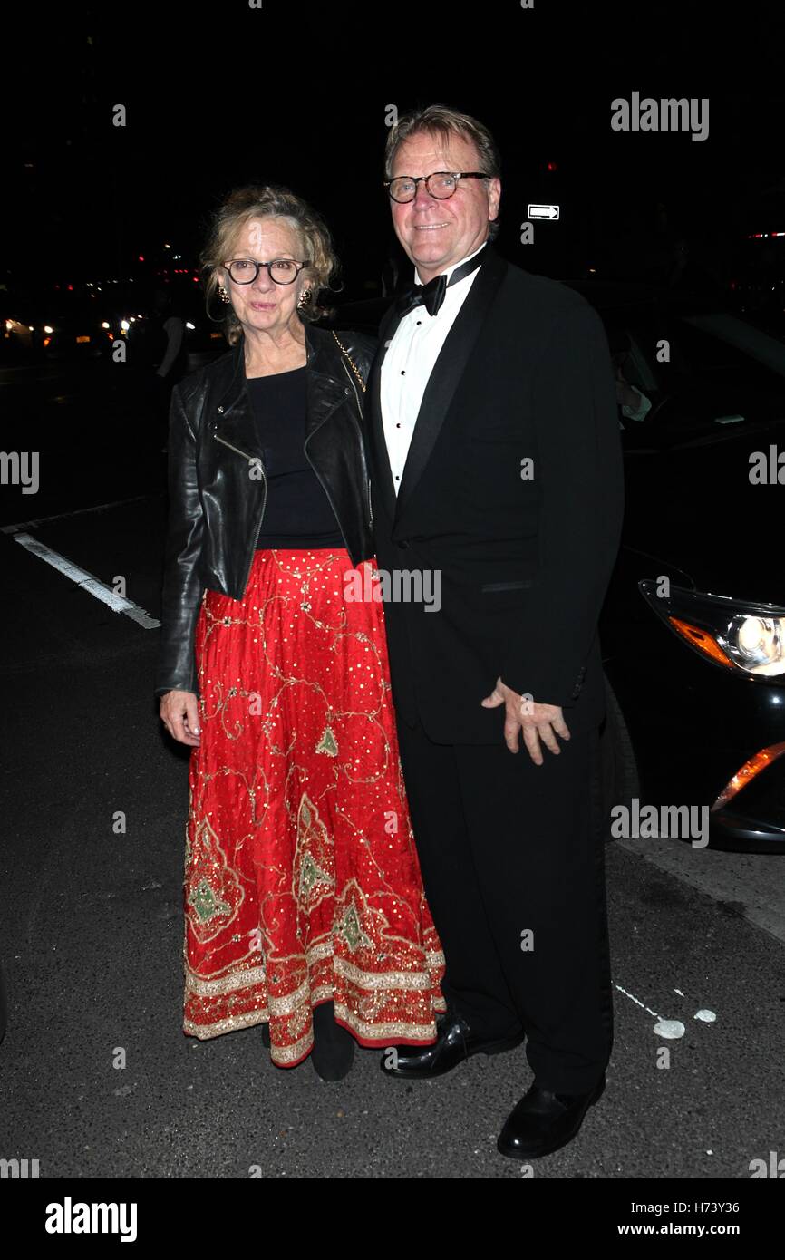 New York, NY, USA. 2nd Nov, 2016. Heather Lupton and David Rasche at ...