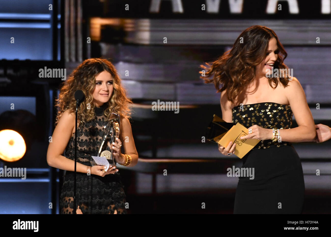 Nashville, TN, USA. 5th Nov, 2016. Jennifer Garner, Maren Morris. 50th ...