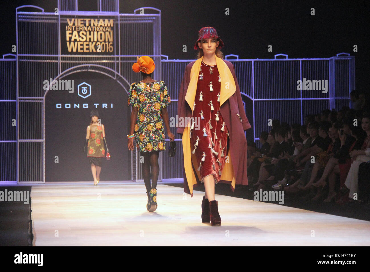Hanoi, Vietnam. 2nd Nov, 2016. Models present creations of Vietnamese ...