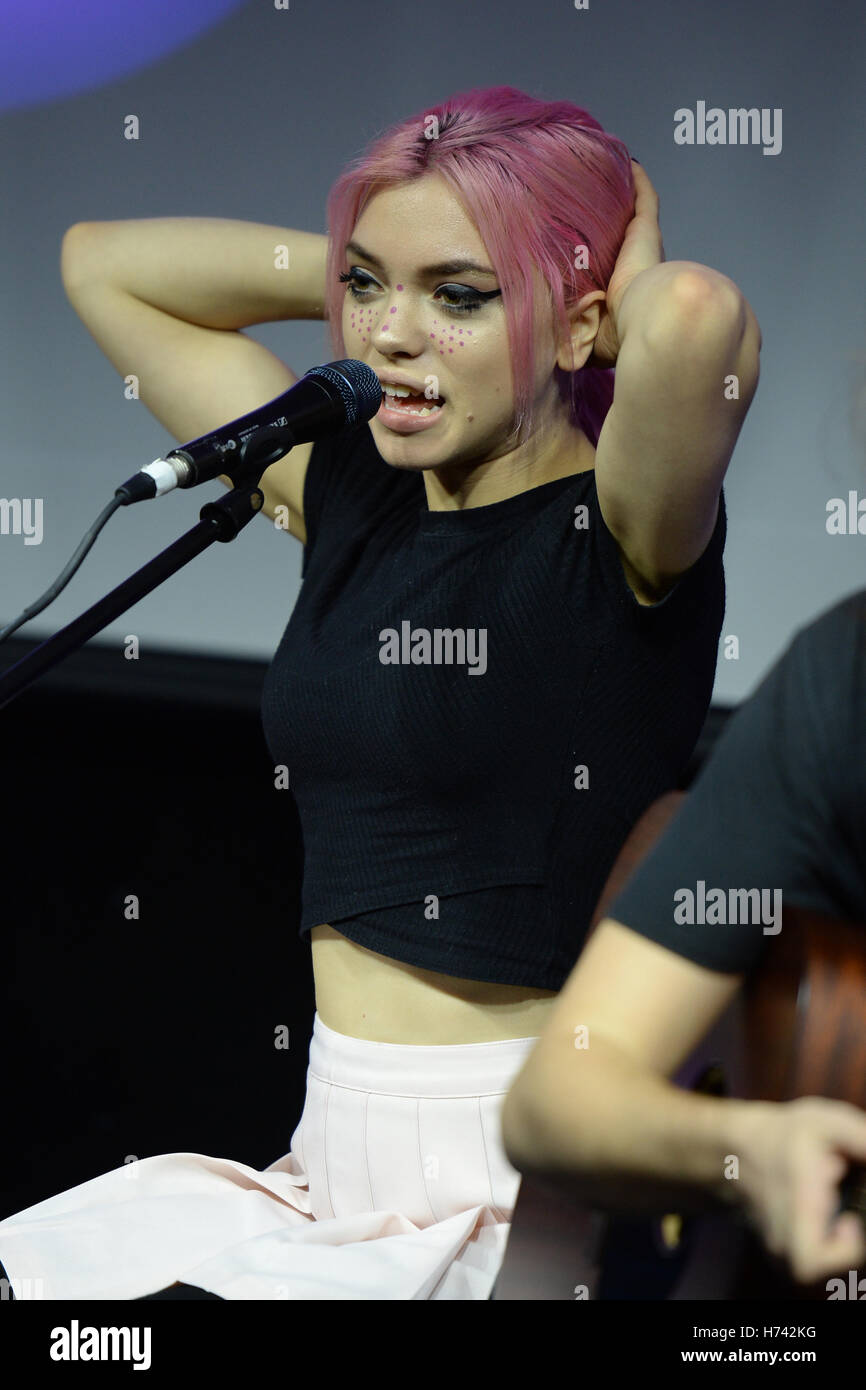 HOLLYWOOD, FL - NOVEMBER 02: Rena Lovelis of Hey Violet performs at ...