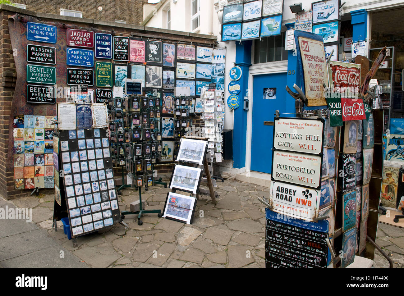 English road signs hi-res stock photography and images - Alamy