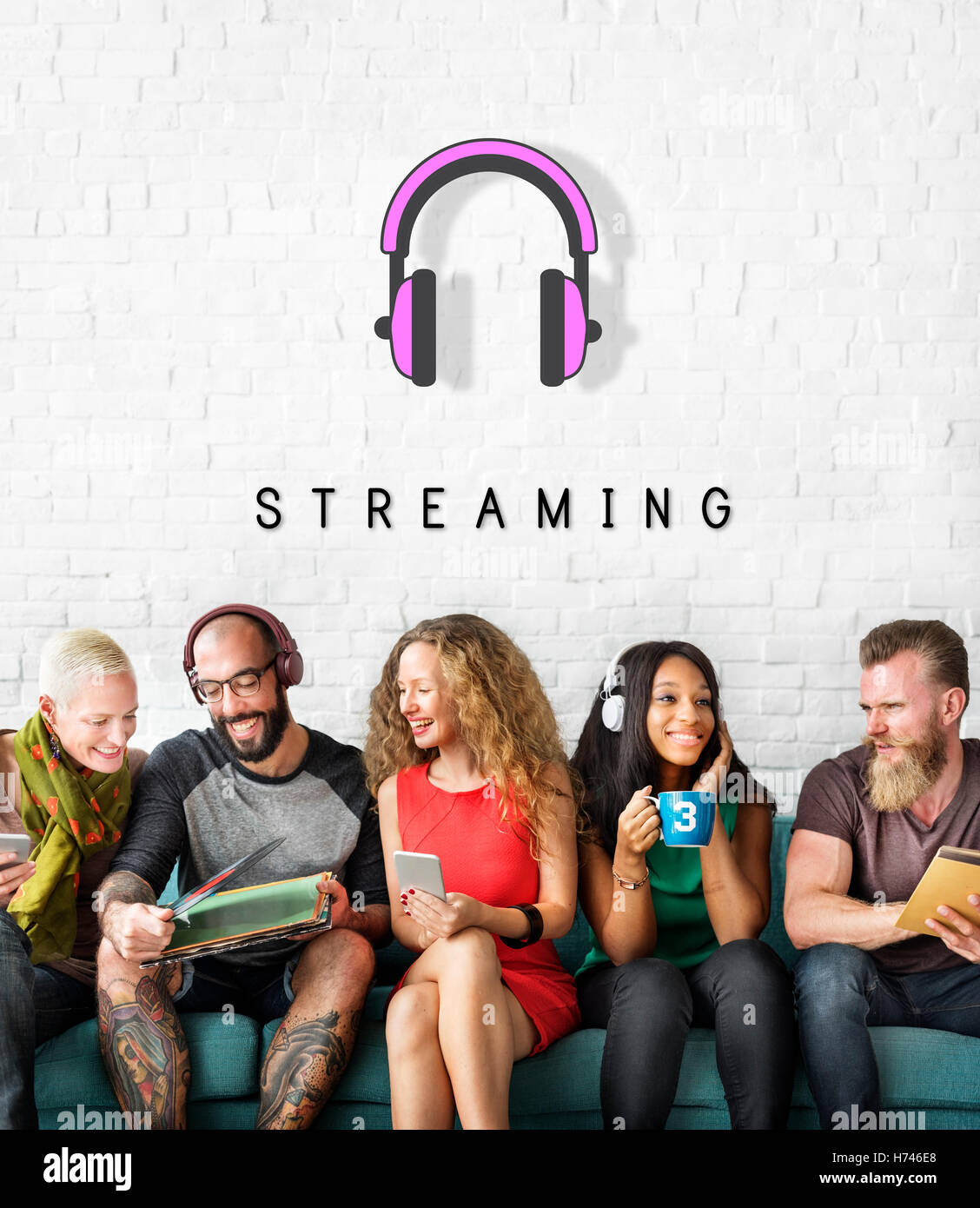 Headphone audio music listen graphic hi-res stock photography and ...