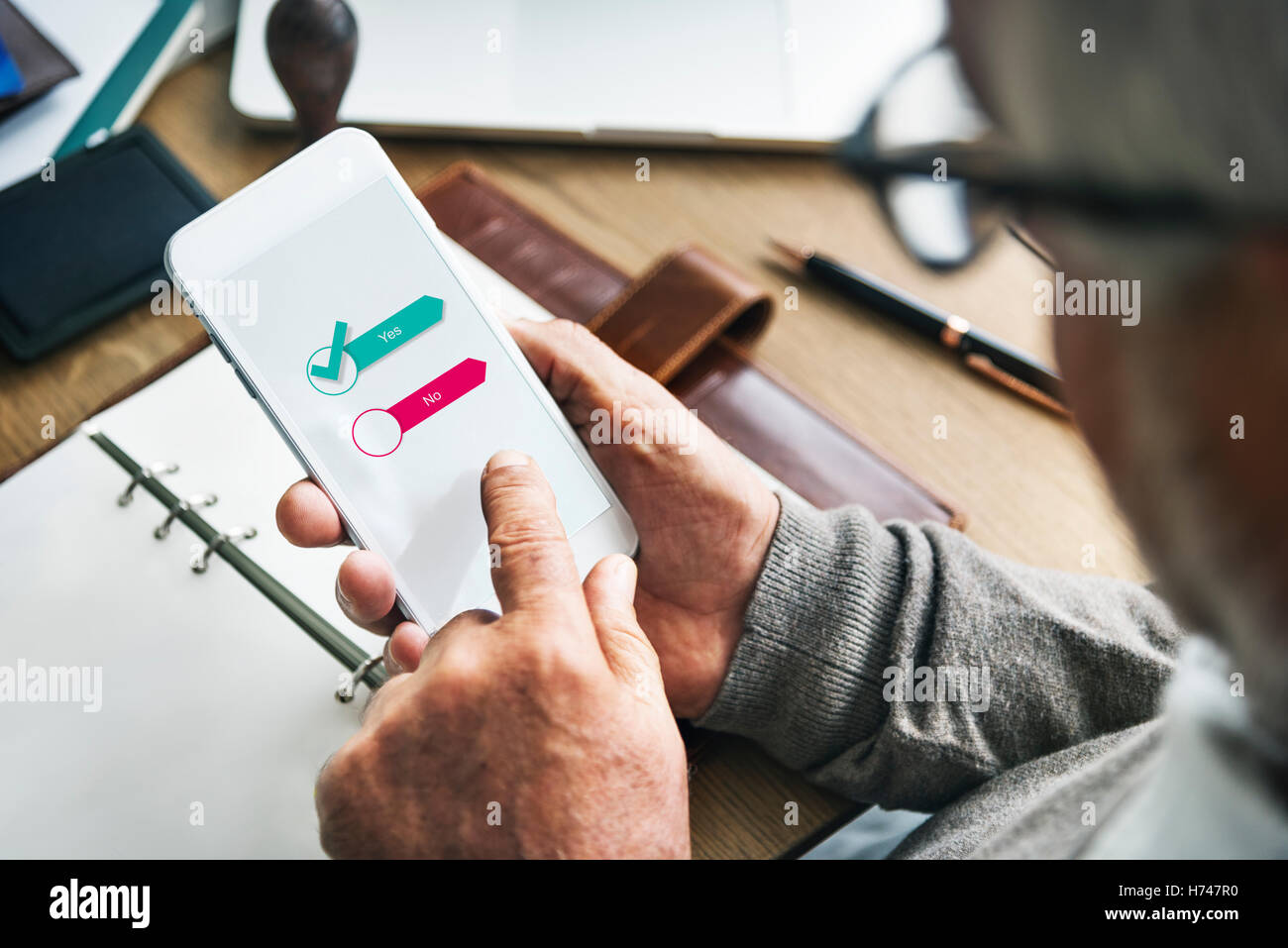 Yes No Answer Questionnaire Concept Stock Photo - Alamy