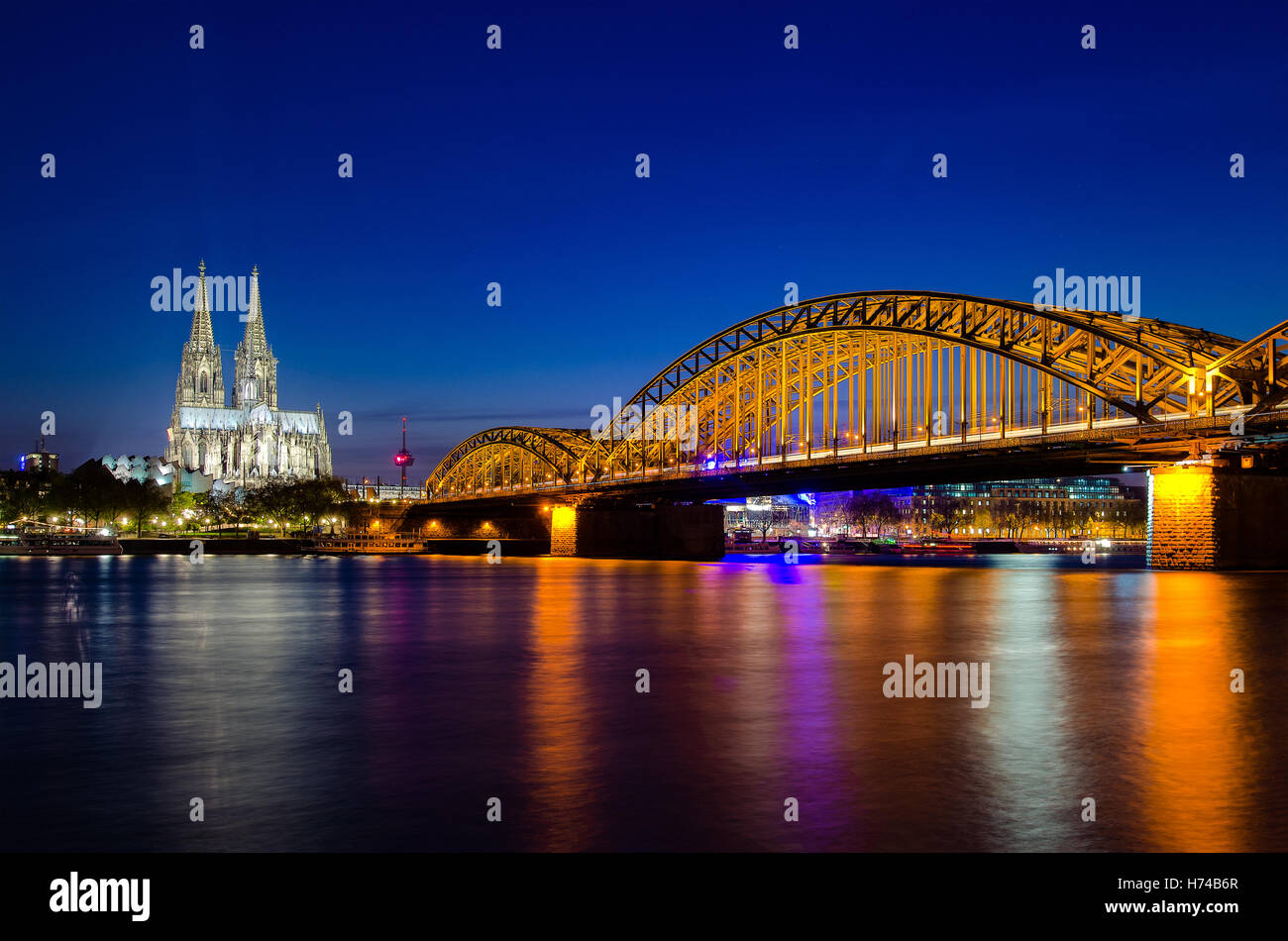 Cologne night life hi-res stock photography and images - Alamy