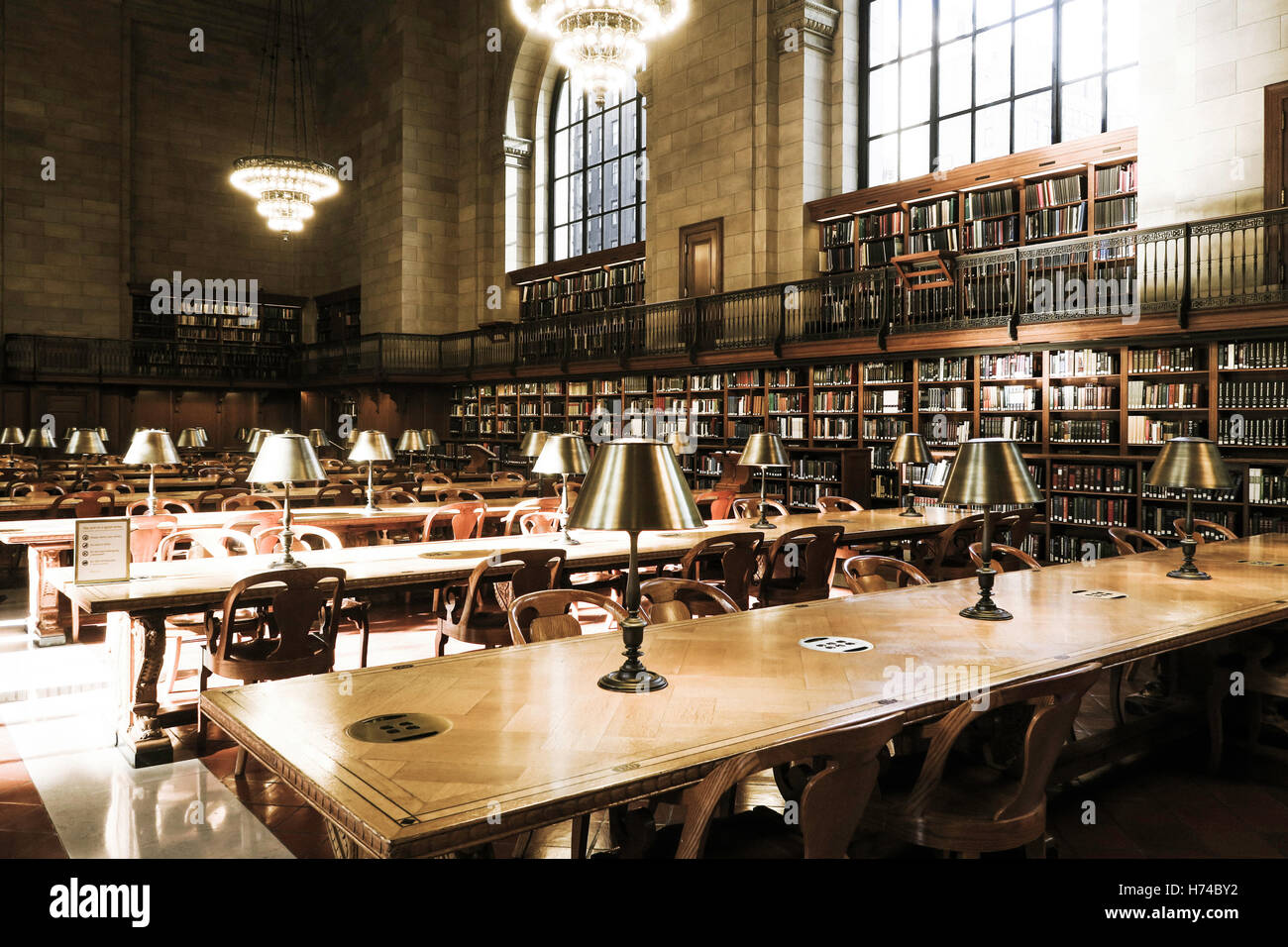 The Rose Main Reading Room is a Landmark in the New York Public Library ...