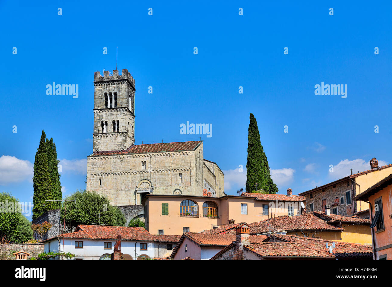 Dome of Barga with blue sky, Tuscany Italy Stock Photo - Alamy