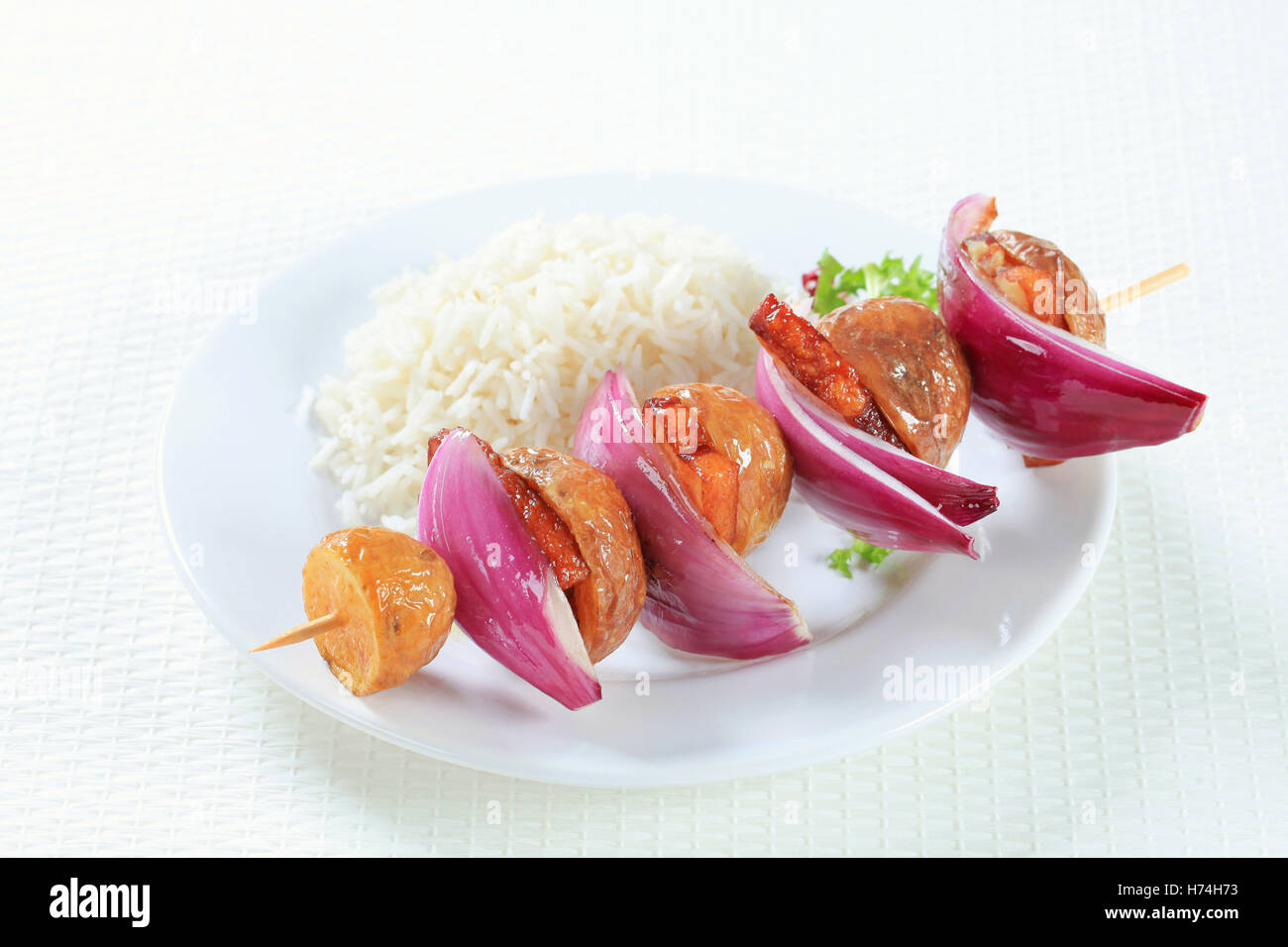 food aliment closeup plate vegetable dish meal grill barbecue barbeque ...