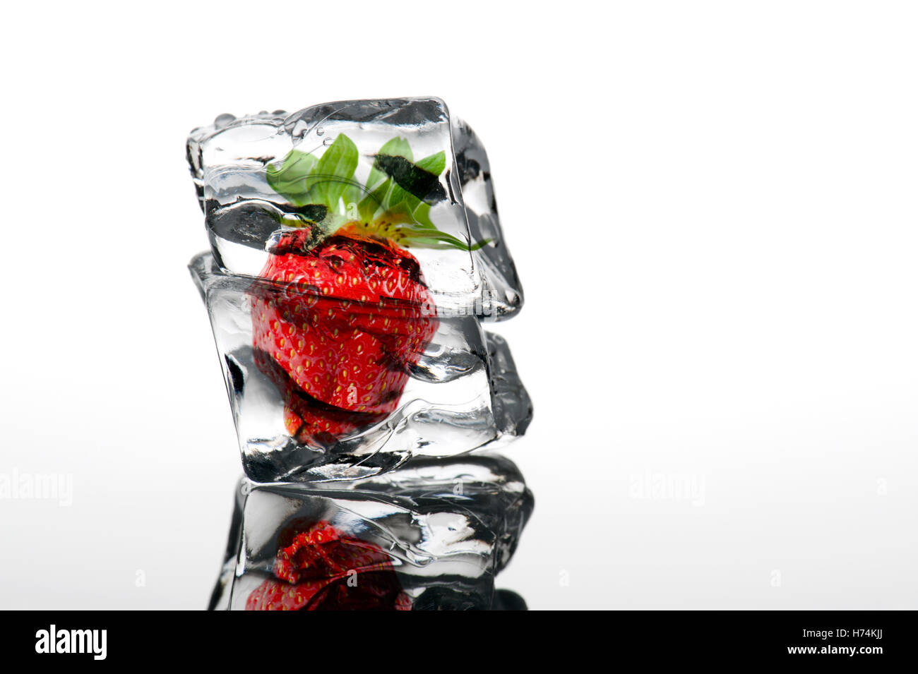Ice cube vegetables hi-res stock photography and images - Alamy