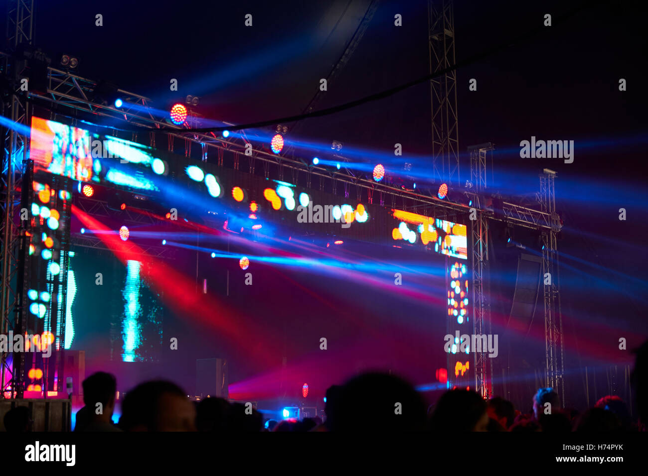 Rear View Of Audience Enjoying Music Festival Stock Photo - Alamy