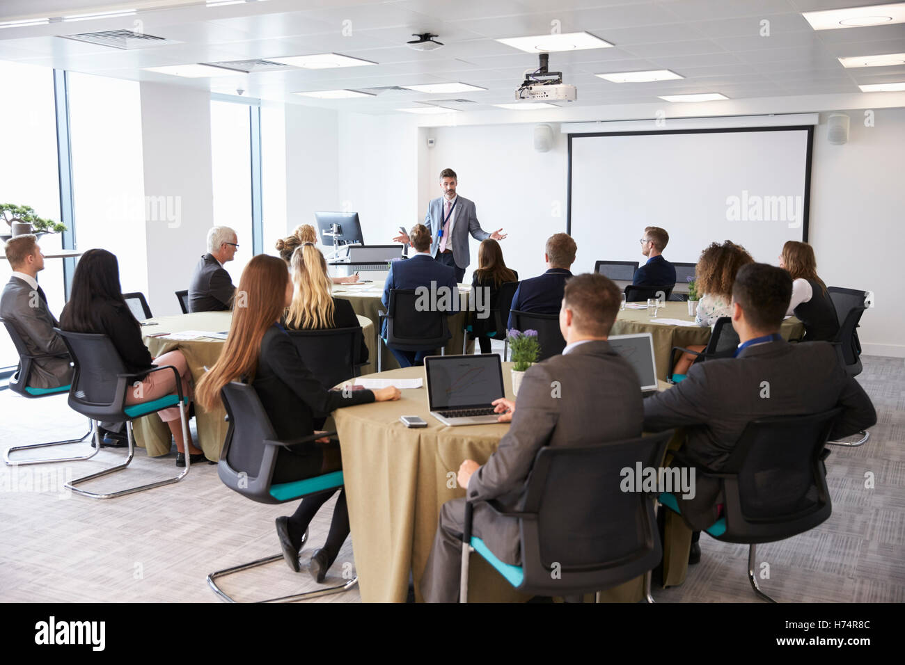 Achievement presentation hi-res stock photography and images - Alamy