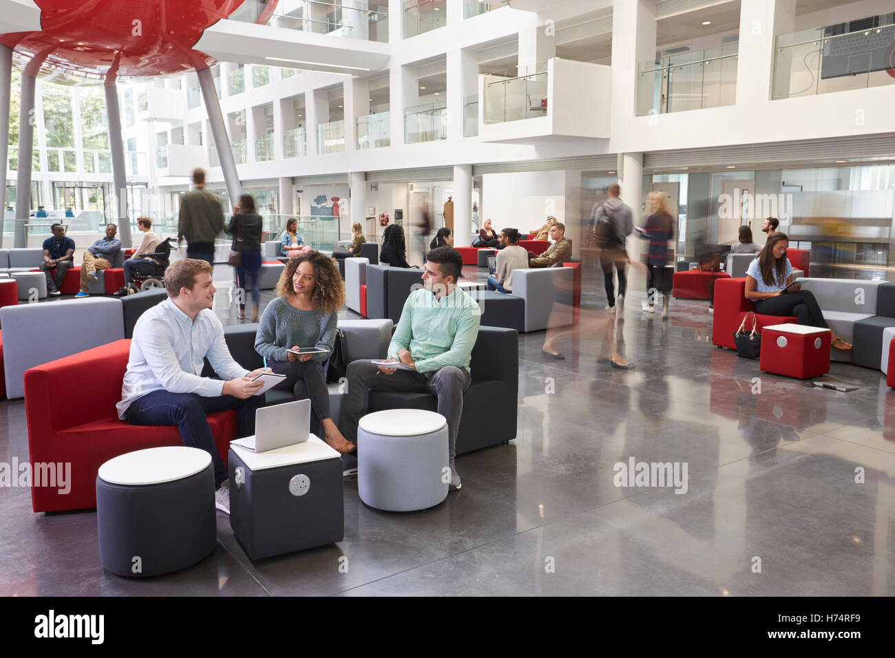 Campus building interior hi-res stock photography and images - Alamy