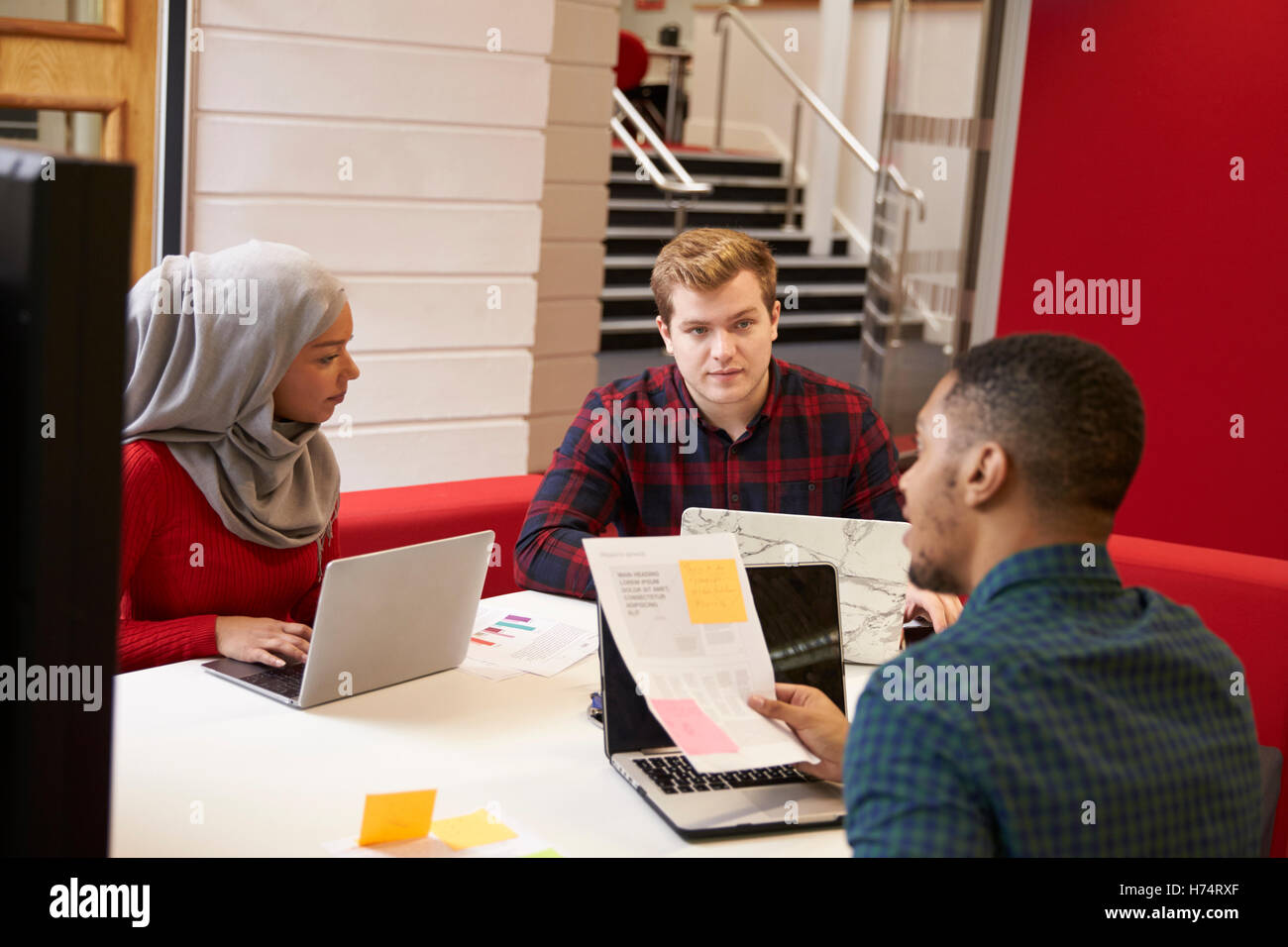 Caucasian muslim students hi-res stock photography and images - Alamy