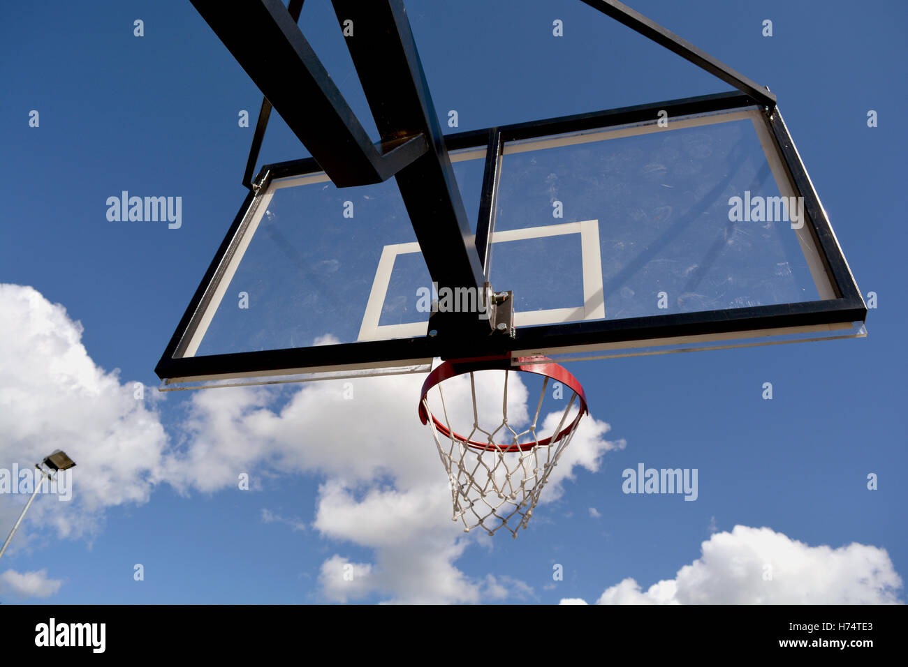 Basketball backboard hi-res stock photography and images - Alamy